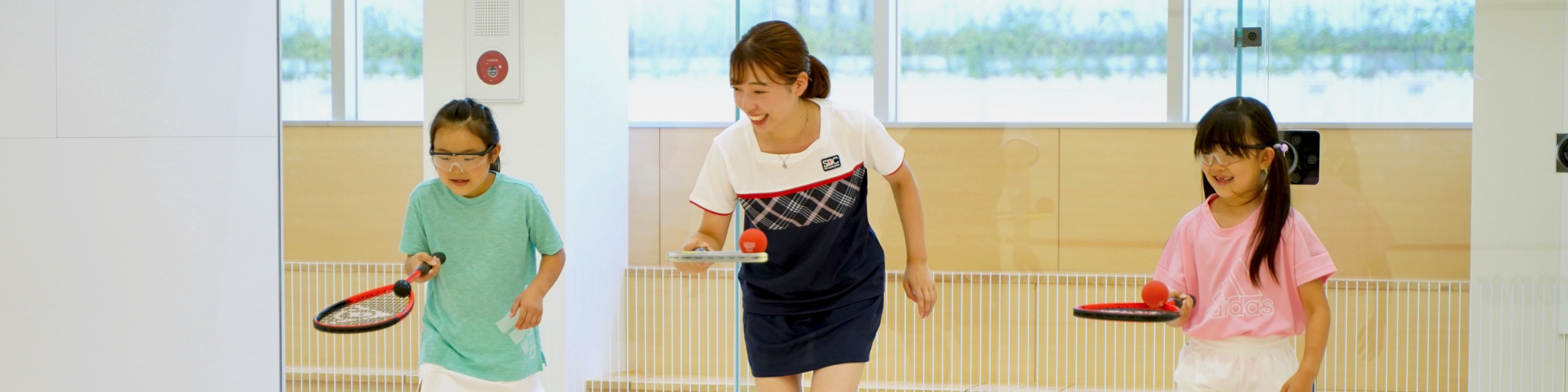 JUNIOR LESSON - SQUASH CLUB Be-Win｜スカッシュクラブ ビーウィン